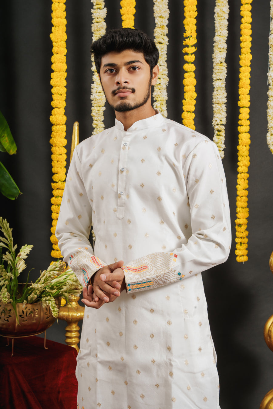 WHITE RAJWADI PATTERN JACQUARD DESIGNER KURTA – shriimant