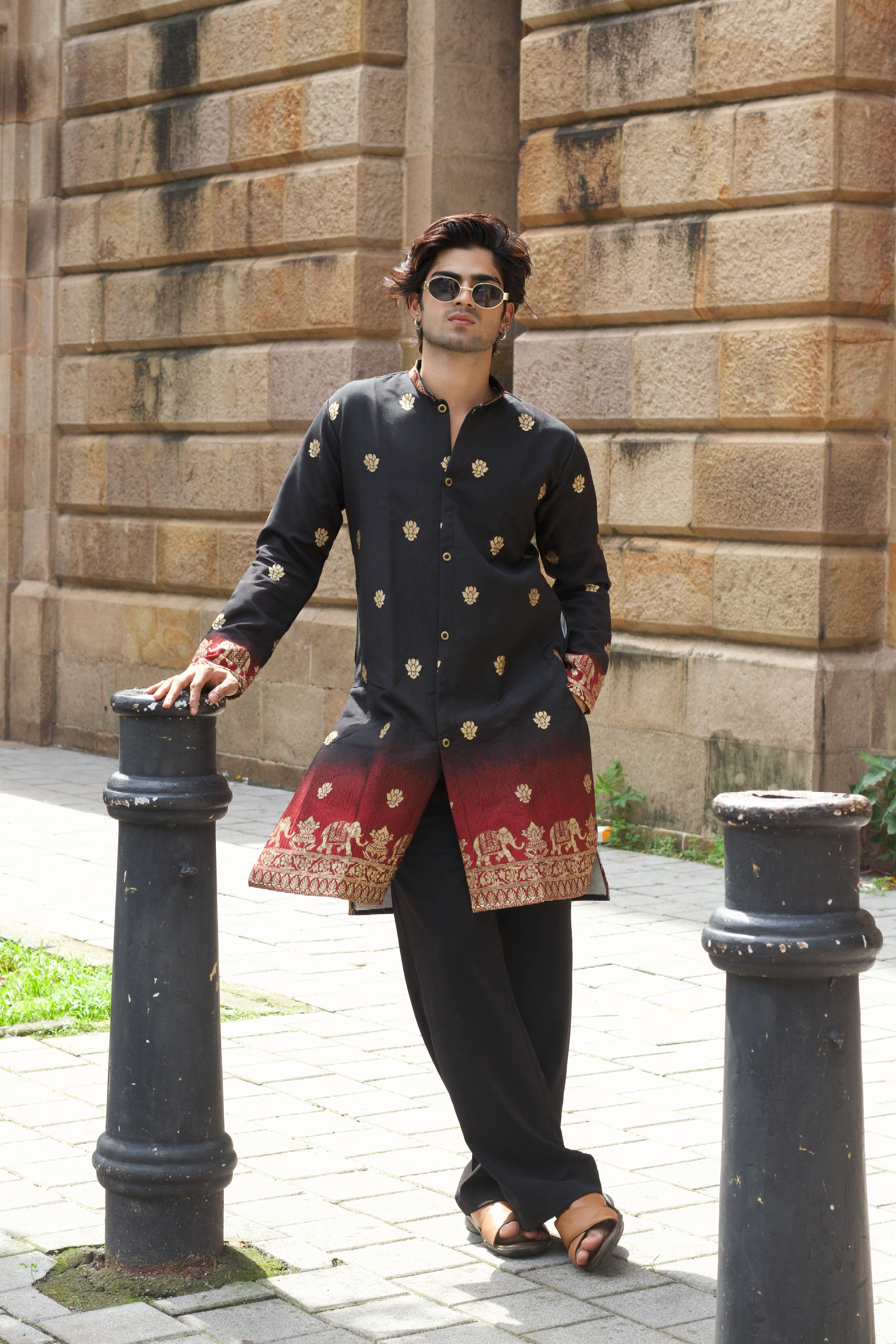 BLACK RED FADE REGAL ELEPHANT WEAVE JACQUARD KURTA – shriimant